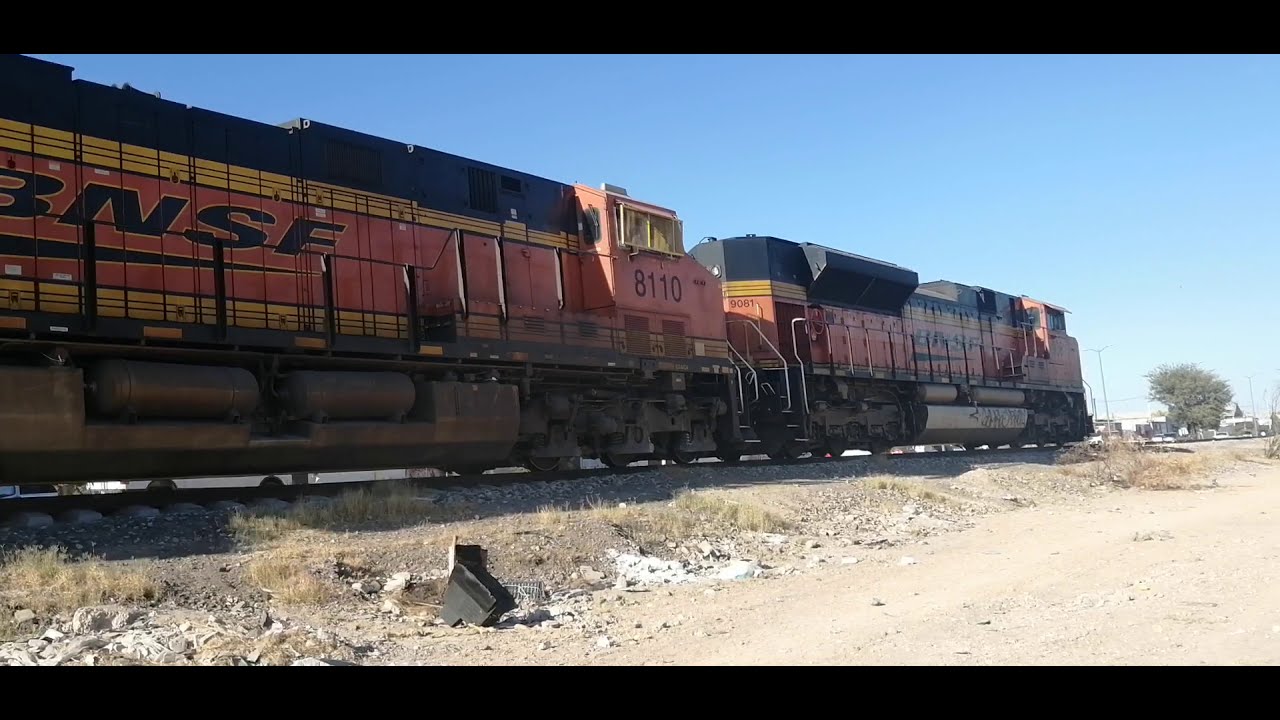 BNSF : 9081,8110 saliendo de Gómez Palacio - YouTube