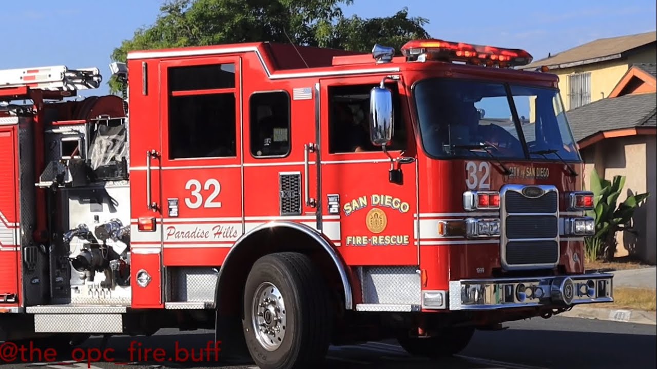 San Diego Engine 32 responding - YouTube