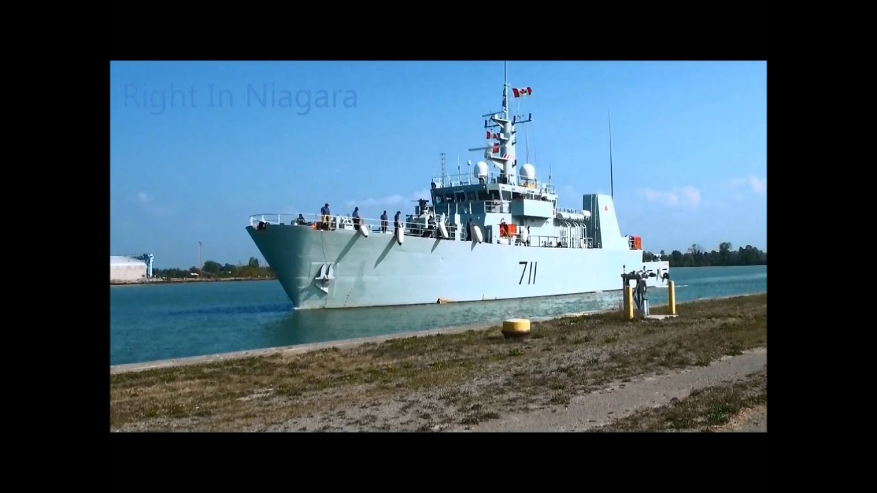 HMCS MONCTON & HMCS SUMMERSIDE on the Welland Canal (2012) - YouTube