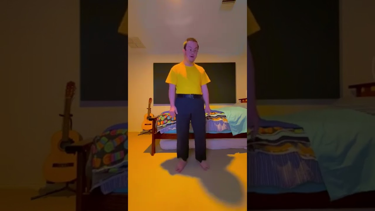 Gabe & The Wiggles - Brown Girl in the Ring (1995) - YouTube