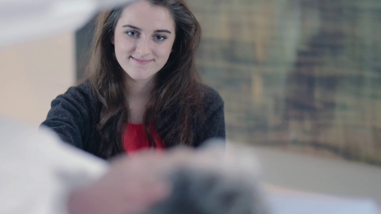 Newcastle Clinic's open MRI scanner - YouTube