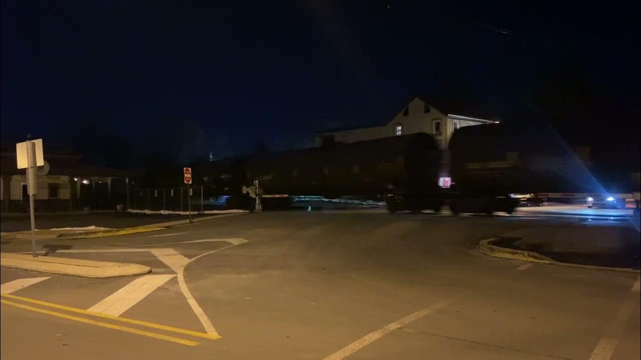 NS 65K with CSXT 3184 Honoring our Law Enforcement Locomotive at Topton, PA 1-13-2025 - YouTube