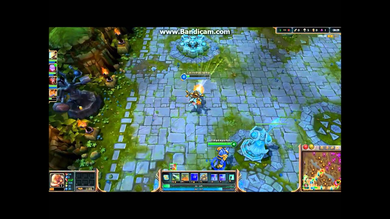 First League of Legends Game - YouTube