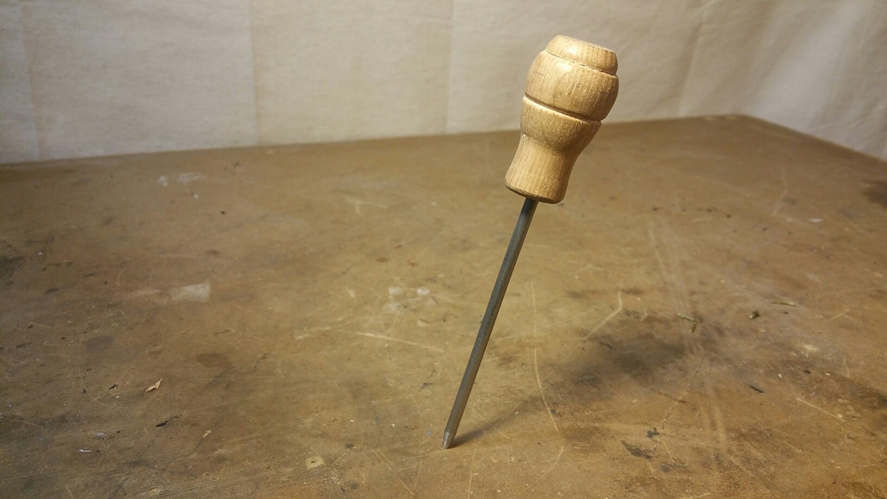 Making a simple awl - YouTube