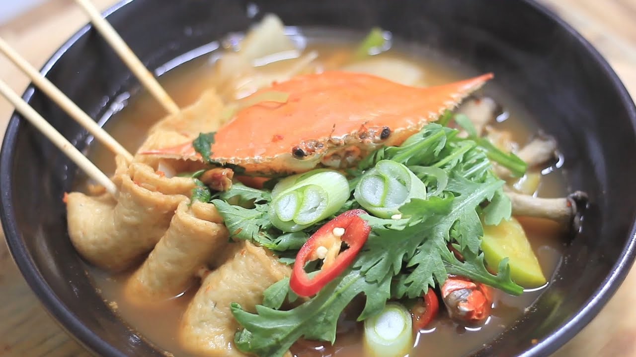 얼큰하고 시원한 꽃게 어묵탕 만들기,어묵탕 레시피 / crab fish cake stew - YouTube