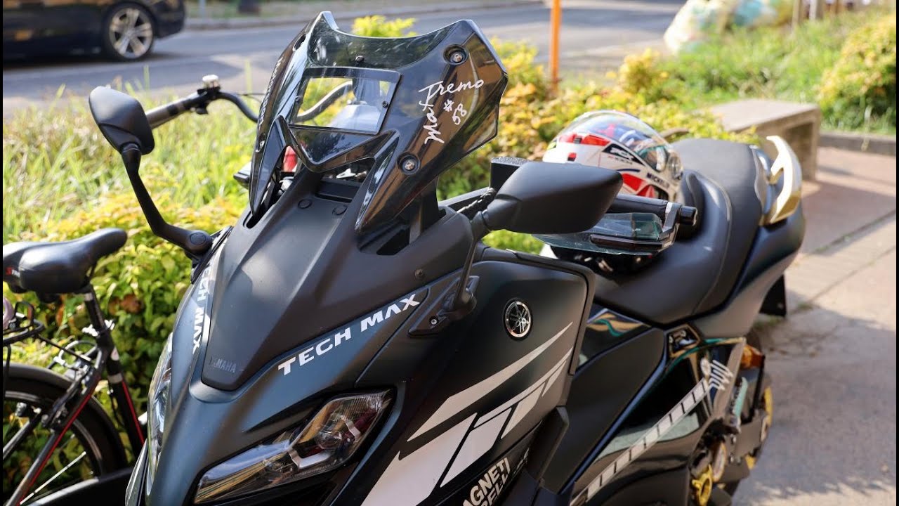 T MAX 560 TECH MAX HOW TO REPLACE BRAKE PADS TUTORIAL - YouTube