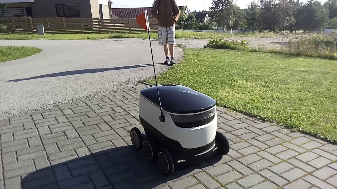 Post robot in Tallinn - YouTube