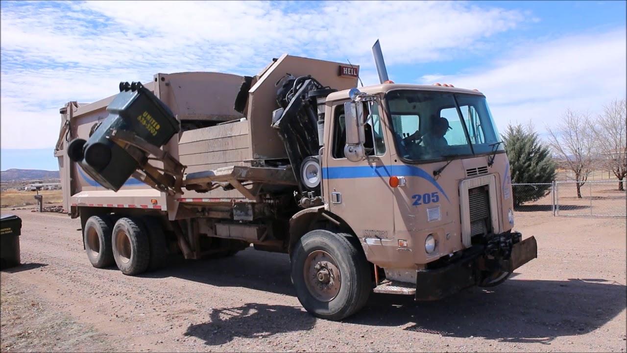United Disposal - Volvo Curve Shell 7000 - YouTube