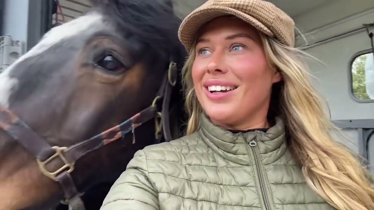 New horse! 🐴 | Evie Gibbons | The Content Farm