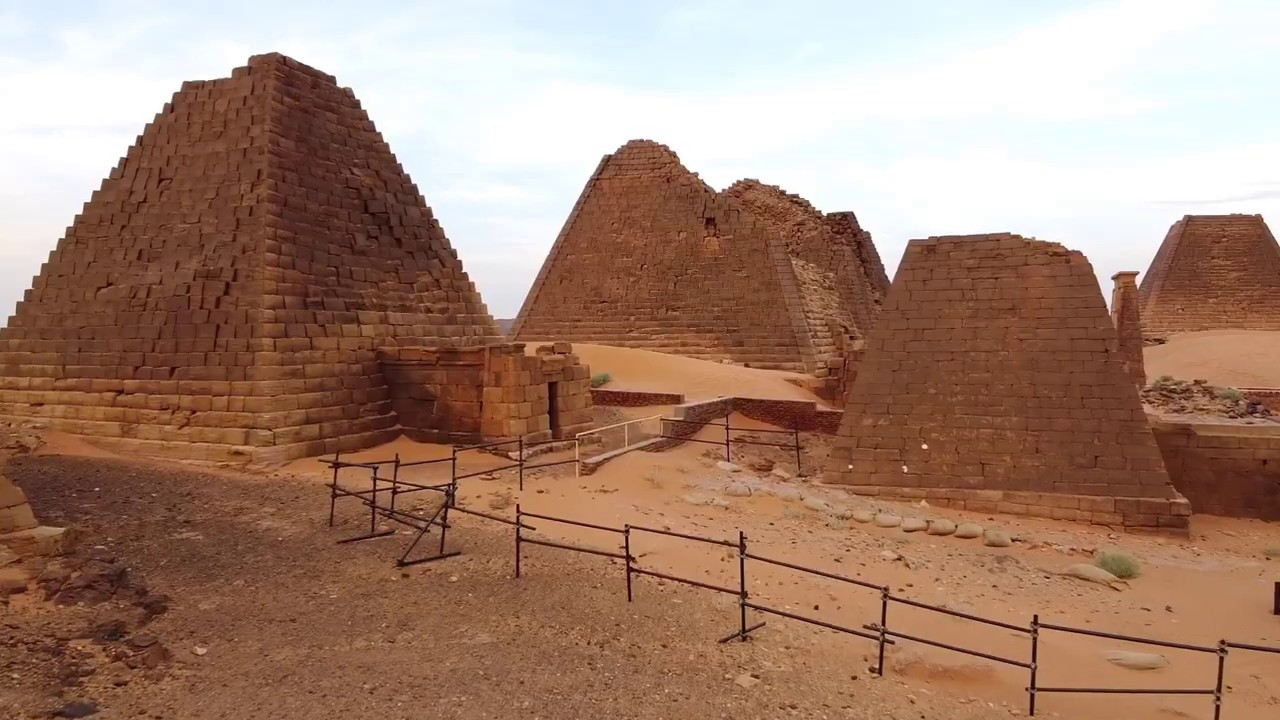 Sudan, a trip between ancient monuments and amazing people. - YouTube
