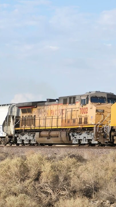 UP 7660 WB MOGWC MANIFEST TRAIN 8-18-2022 - YouTube