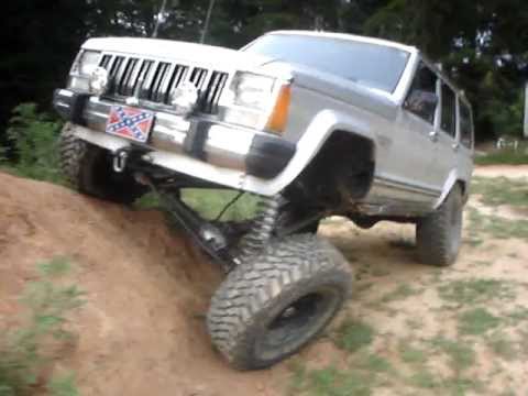 Jeep Cherokee Flex Test 6.5 Rough Country Long Arm Kit With 35's - YouTube