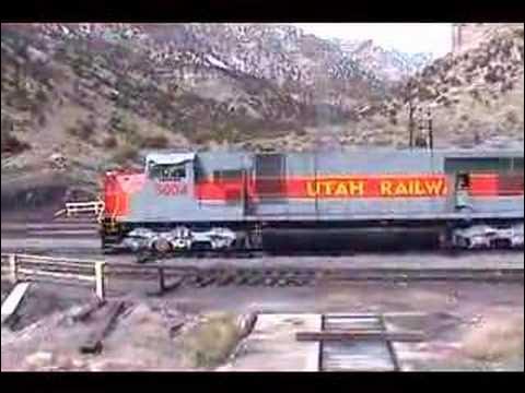 V12 Cat powered Utah Rwy MK5000C 5004 stands by as another passes. - YouTube