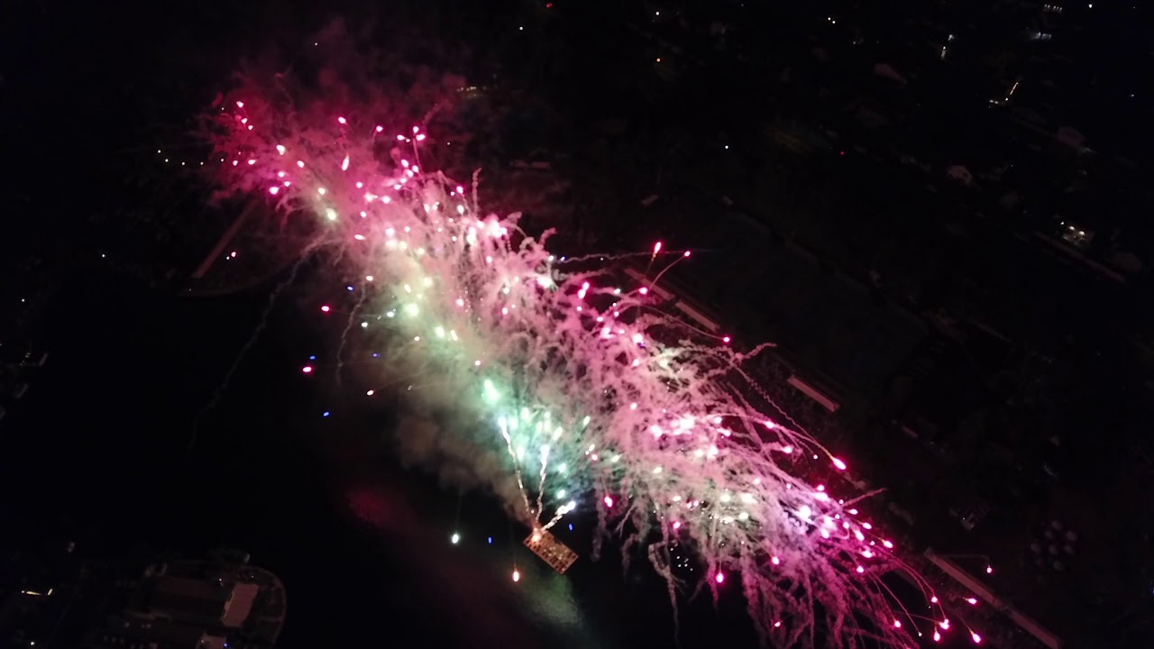 Top Gun FireWorks Show - YouTube