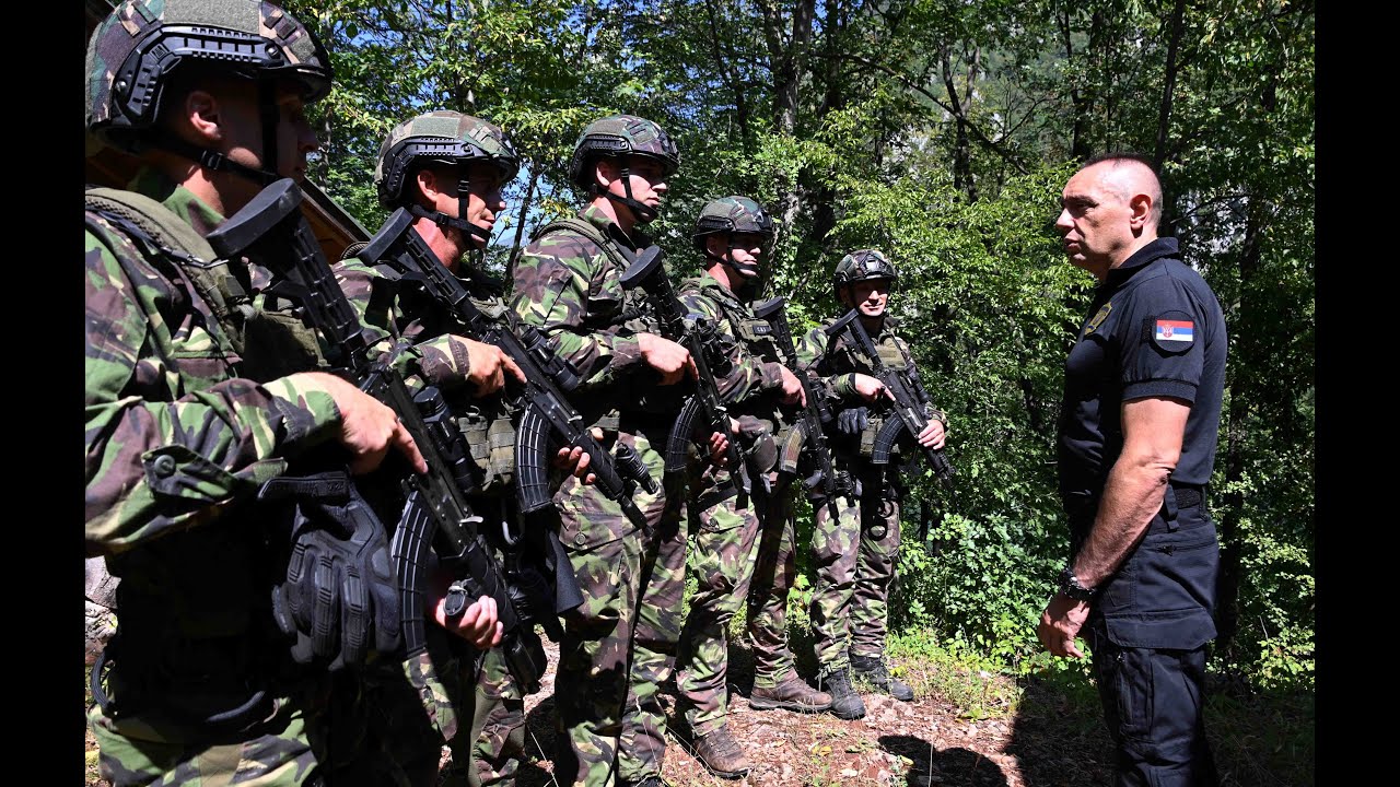 Zajednička obuka pripadnika SAJ i 72.brigade Vojske Srbije - YouTube