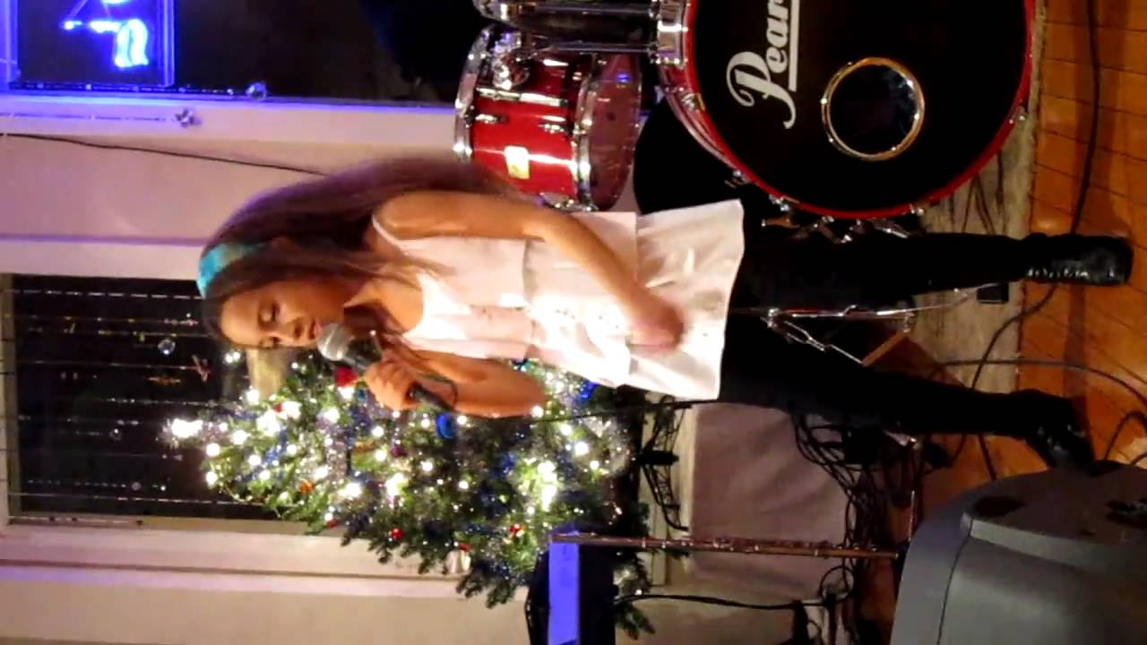 Make It Shine - By Victoria Justice 12-04-2010 Cienna Powers Performs ...