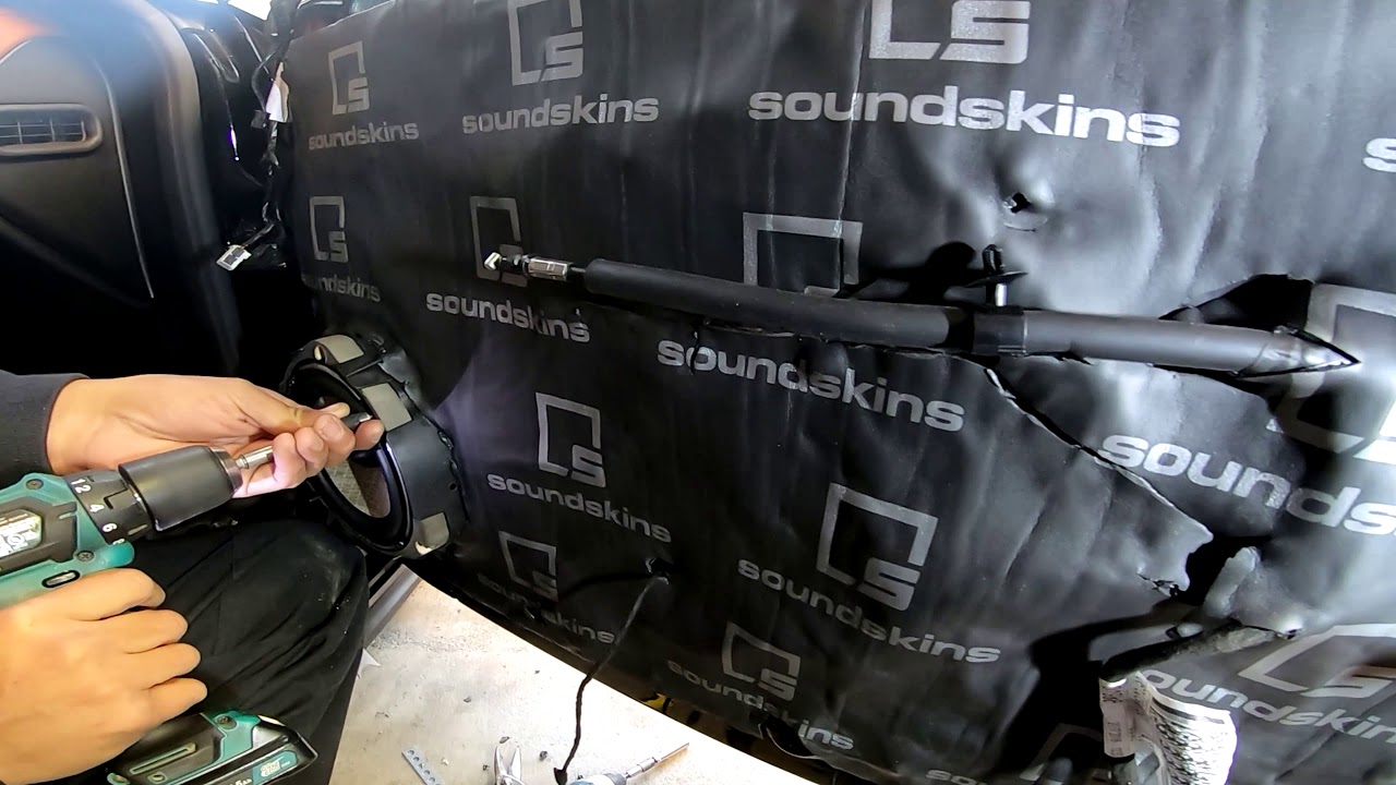 Maserati sound system - YouTube