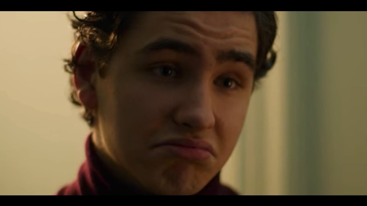 august fools one last time || YOUNG ROYALS CRACK 6 || - YouTube