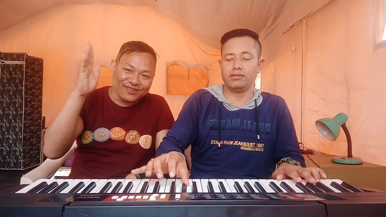 salko patko tapari hune nahune salaiko...cover song keyboard by Krishna Gadaeli & Tilak Rai ...
