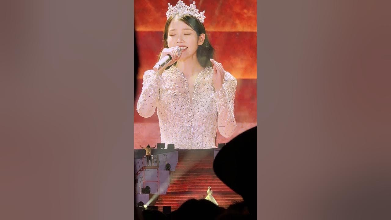 아이유 Last Fantasy | 240922 IU HEREH WORLD TOUR CONCERT ENCORE : THE WINNING - YouTube