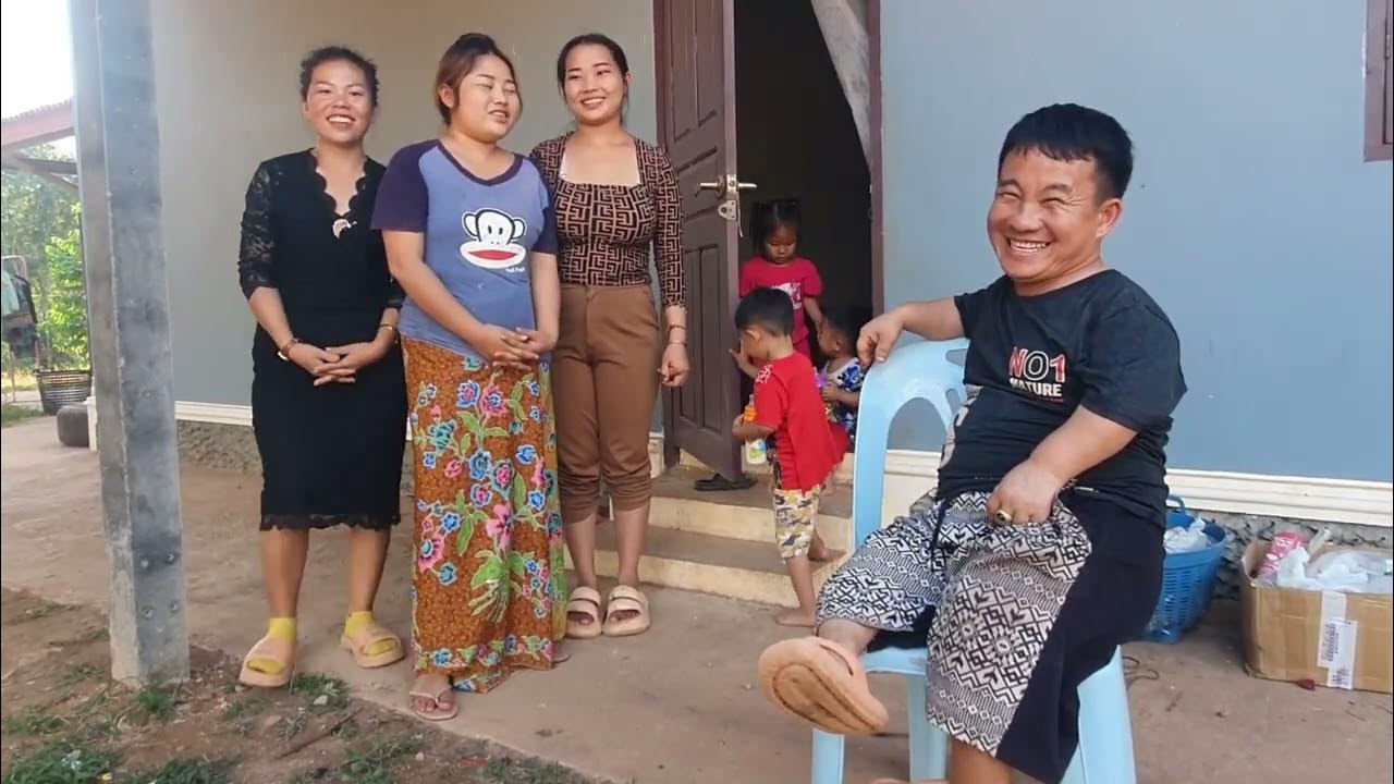 zoo siab heev li peb tus niam hlo rov qab los lawm os - YouTube