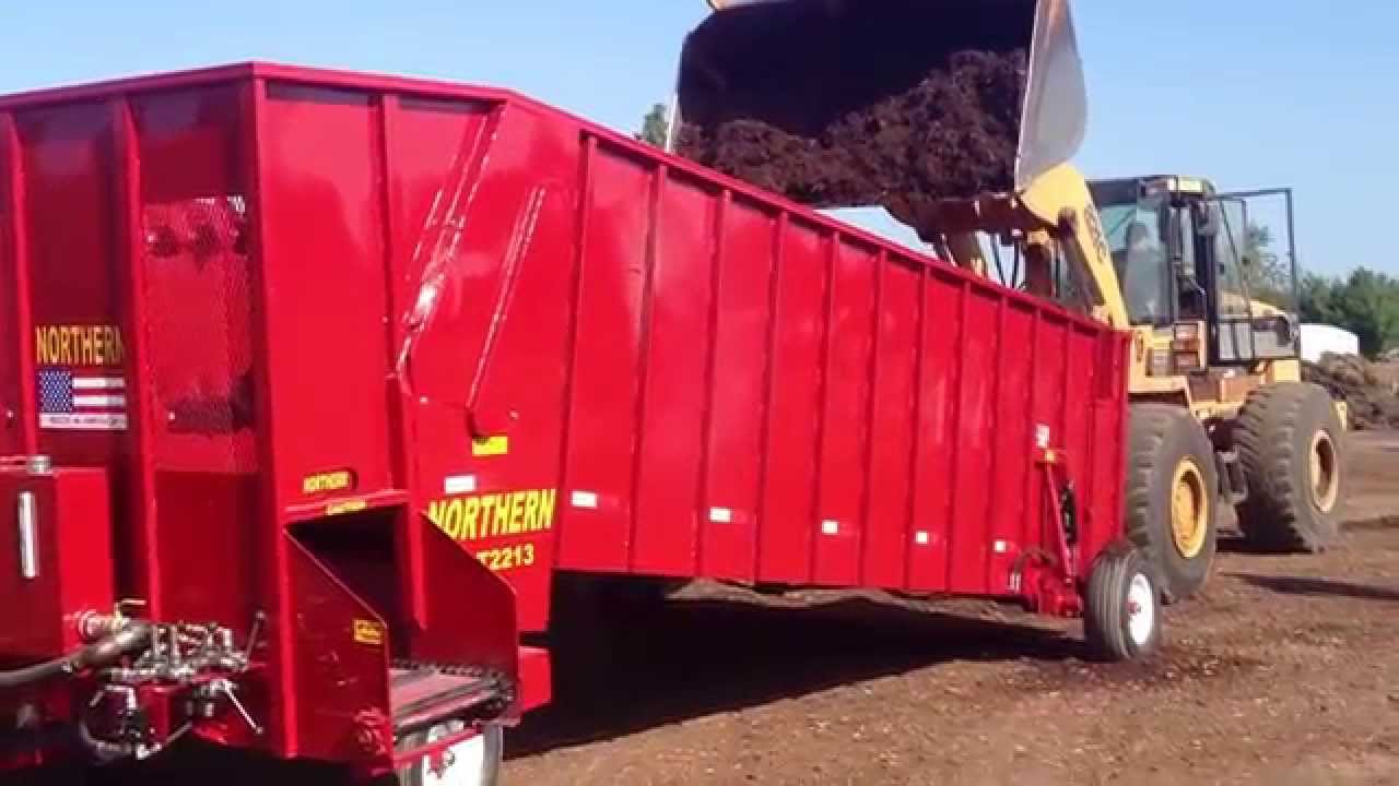 Northern 22 Foot Silage Table being loaded. - YouTube