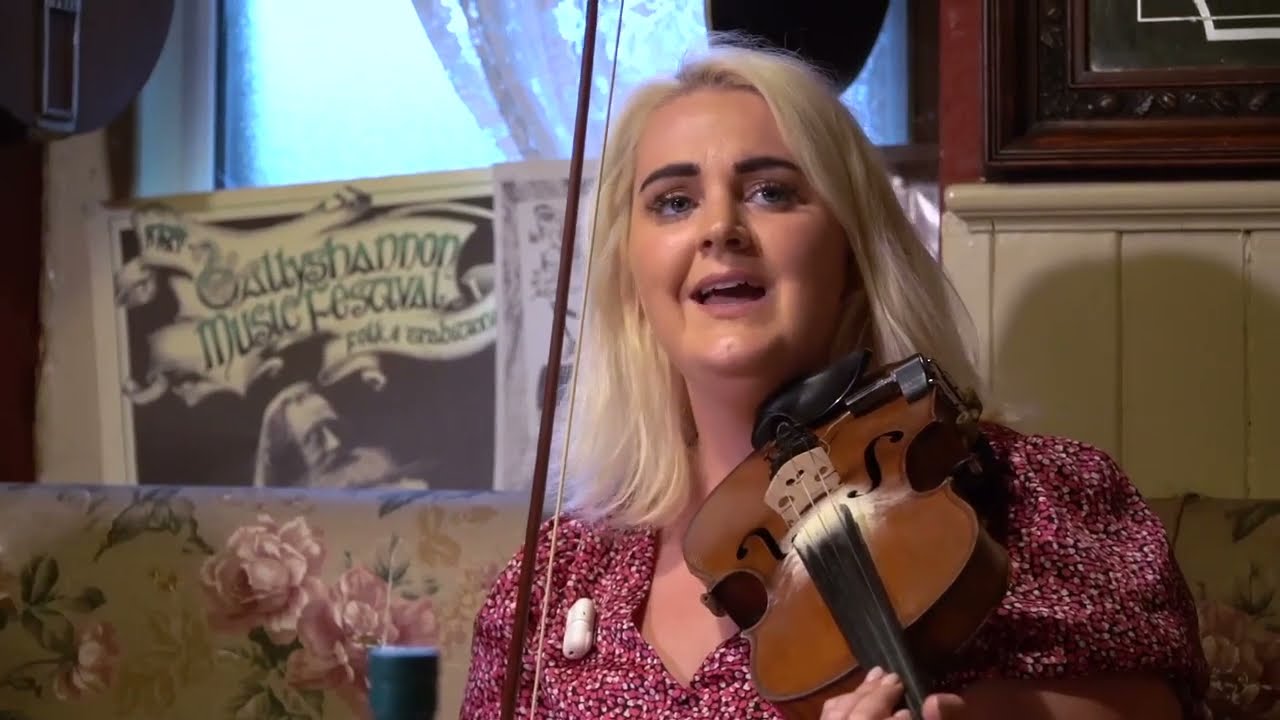 Magnolia Wind Performed by Meitheal - YouTube