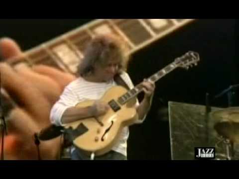 Pat Metheny with Steve Rodby & Antonio Sanchez- "JAMES" - YouTube
