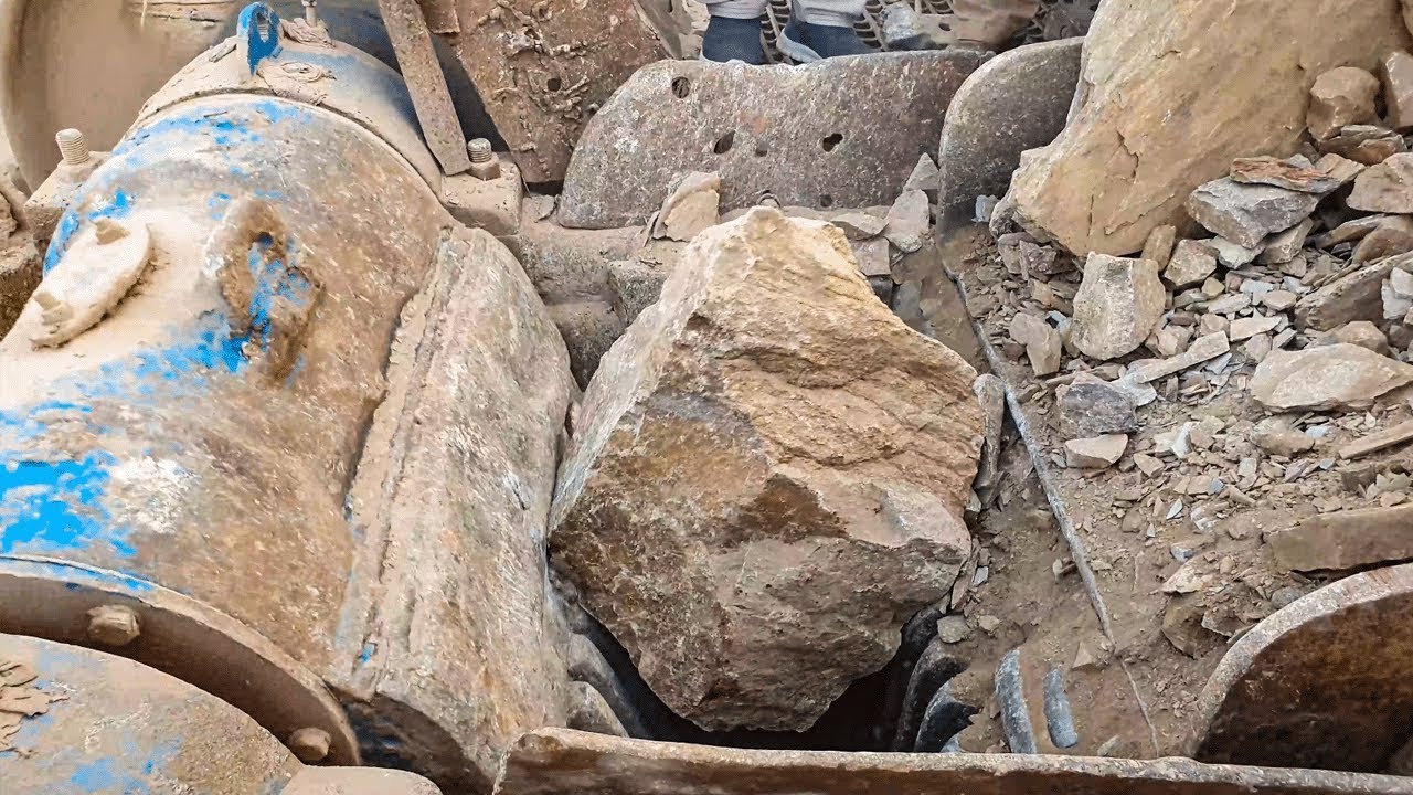 "Big Rock Crusher Machine: A Giant in Action"Big Rock Crushing: A ...