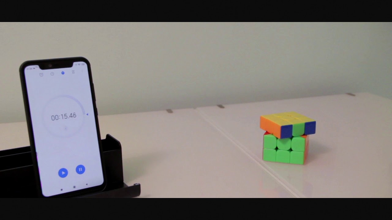Amazing Self Solving Rubik's Cube! - YouTube