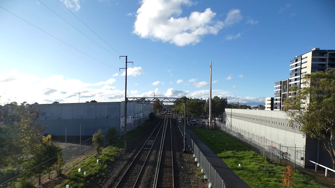 Comeng 394M Train On The Up Services From Upfield - YouTube