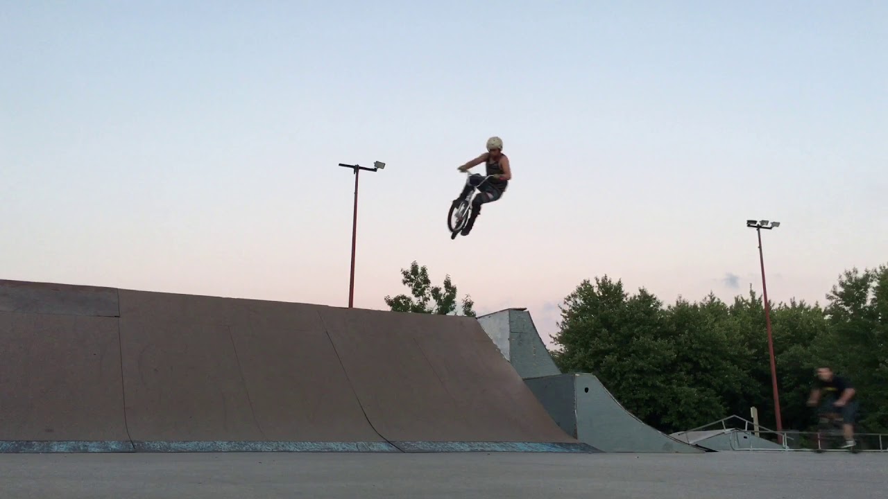 BMX CRASH COMPILATION - YouTube