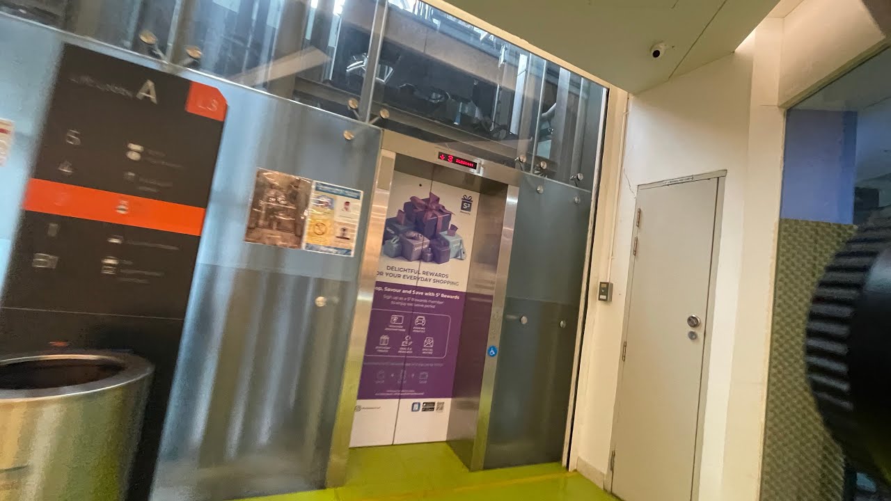 (Retake) Fujitec Lift at Blk 441 Clementi Avenue 3 (The Clementi Mall ...