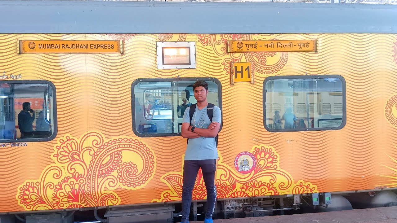 MUMBAI - DELHI TEJES RAJDHANI EXPRESS|| 12951 *Paisa vasol train ha ya ...
