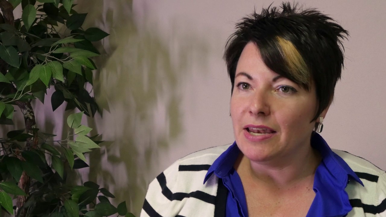 Energy Healing - SimplyHealed Testimonial - Julie Reed - YouTube