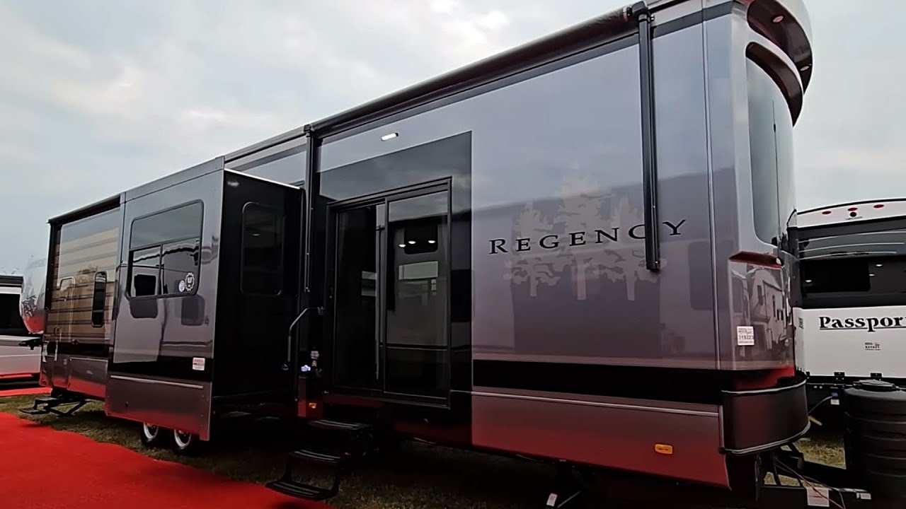 2025 Redwood Regency 3881FKL: Luxury Destination Trailer Perfect for ...