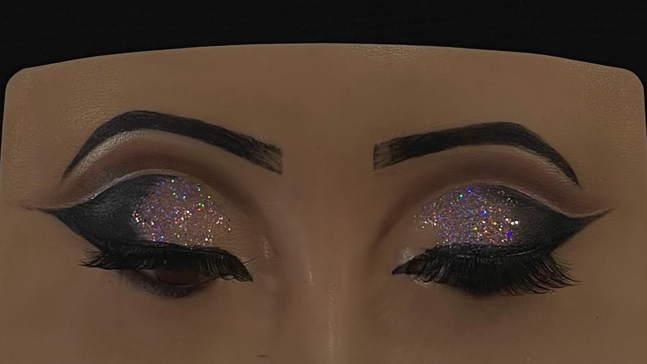 Smokey Cut Crease Eye Makeup - YouTube