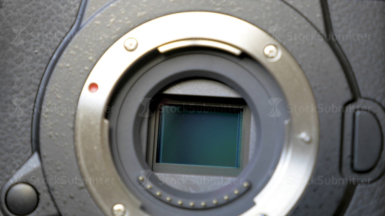 Image stabilization mechanism on the sensor of mirrorless digital ...