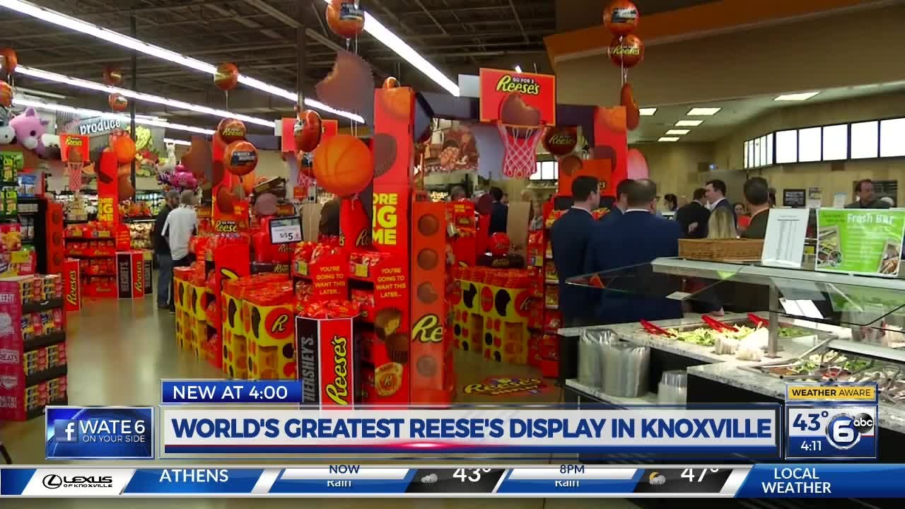 World's largest Reese's display unveiled at Knoxville supermarket - YouTube