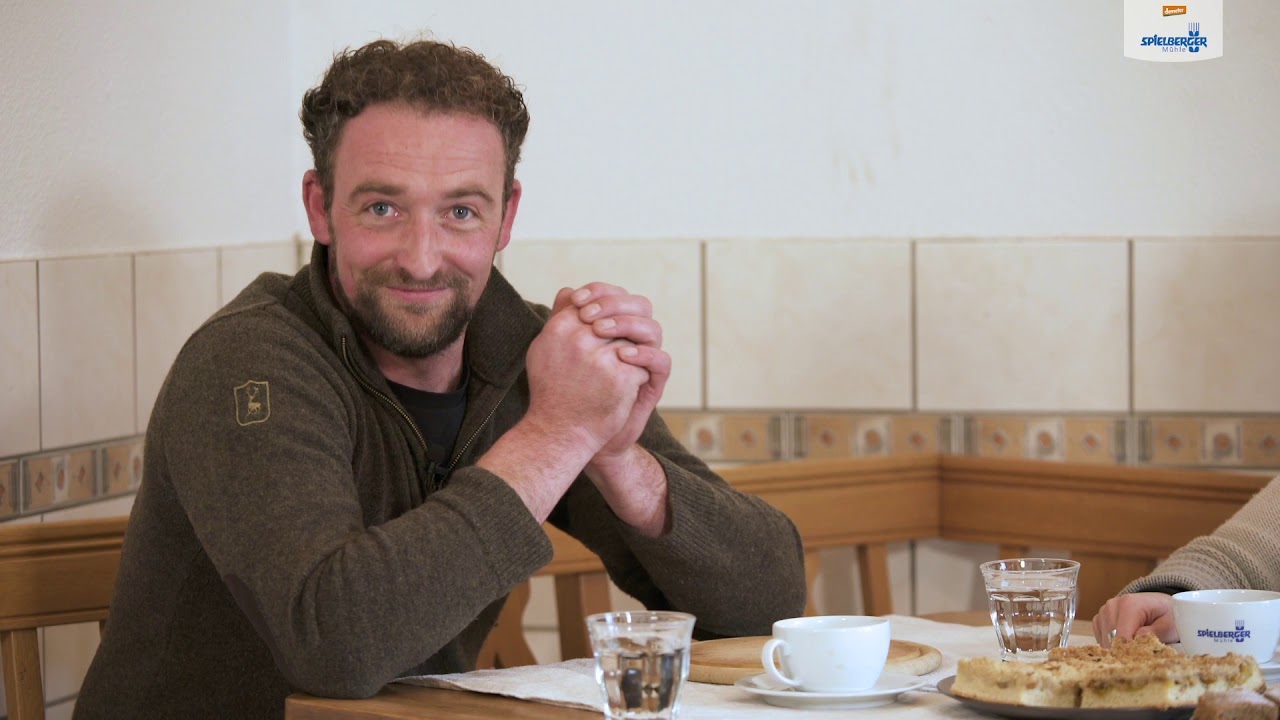 Unser Haferbauer Robert Kasper - YouTube