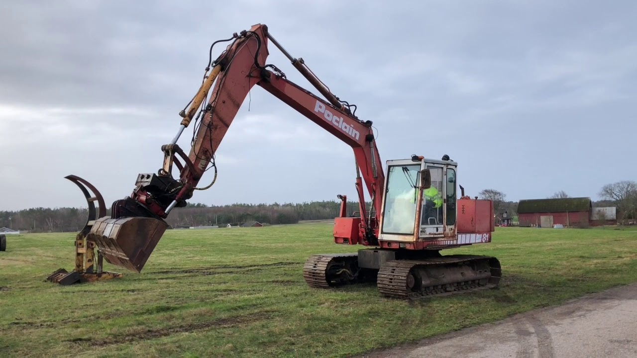 Köp Bandgrävare Poclain 81/CK med tiltrotator - YouTube