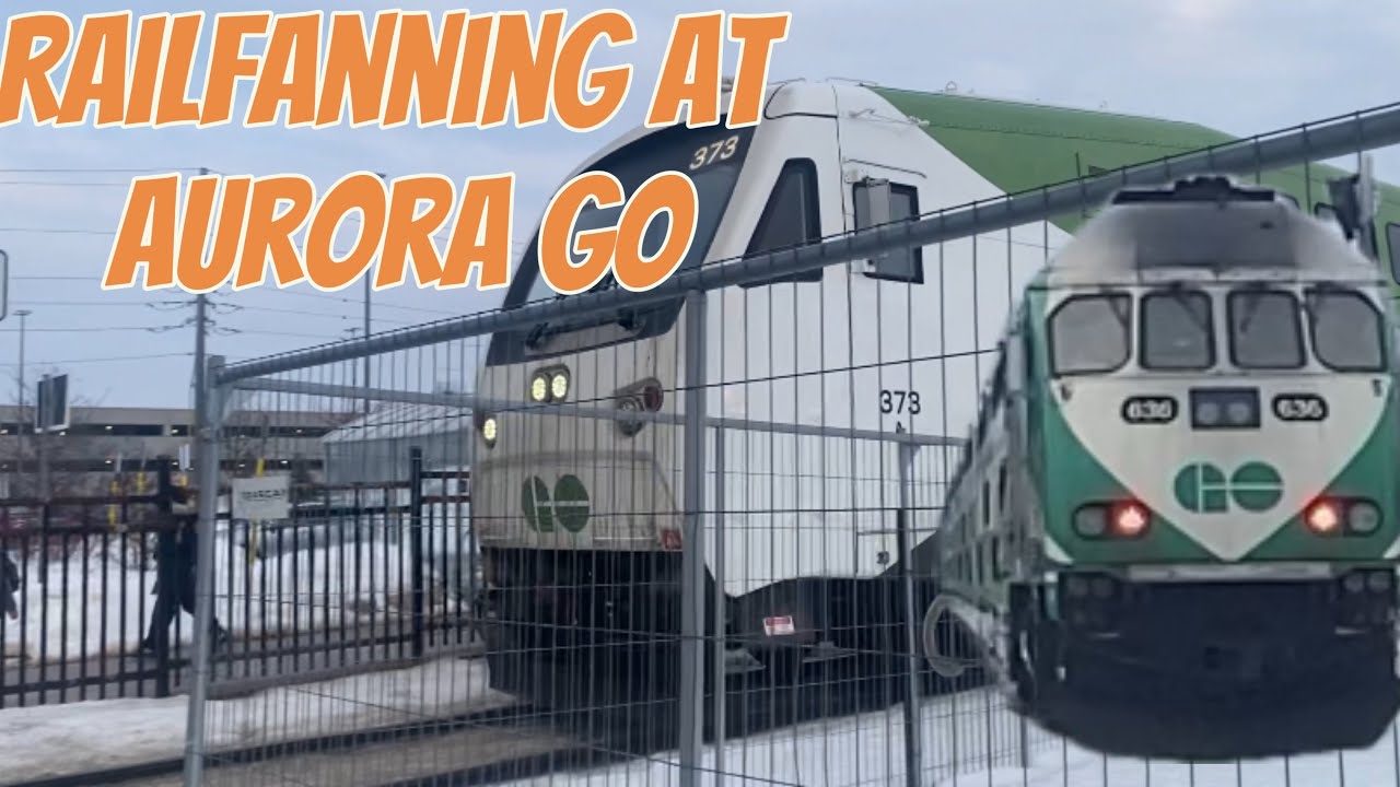 Railfanning at Aurora GO station - YouTube