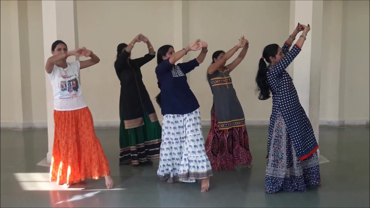 Sajna Ji Vari Vari (Danspire Choreography) - YouTube