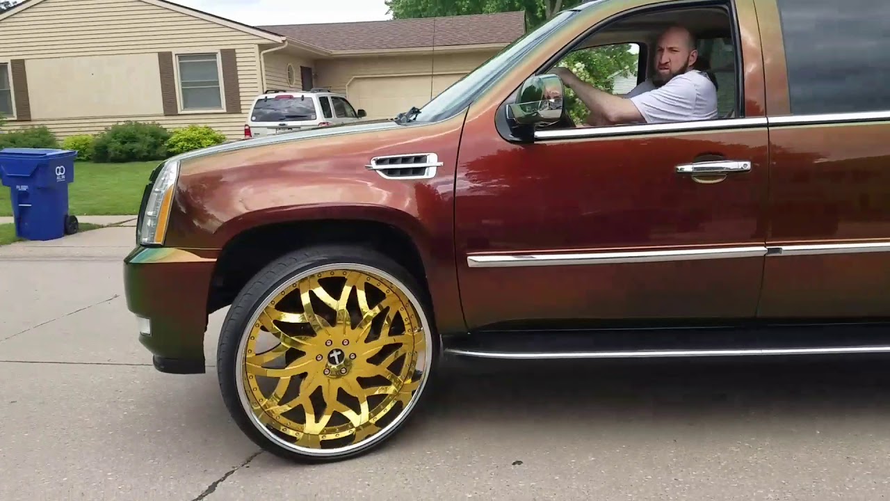Escalade on 30 inch Gold rims and custom paint - YouTube