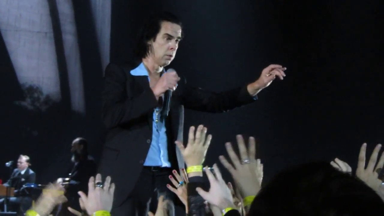 Nick Cave & The Bad Seeds: Tupelo (Prague 2017/10/26) - YouTube