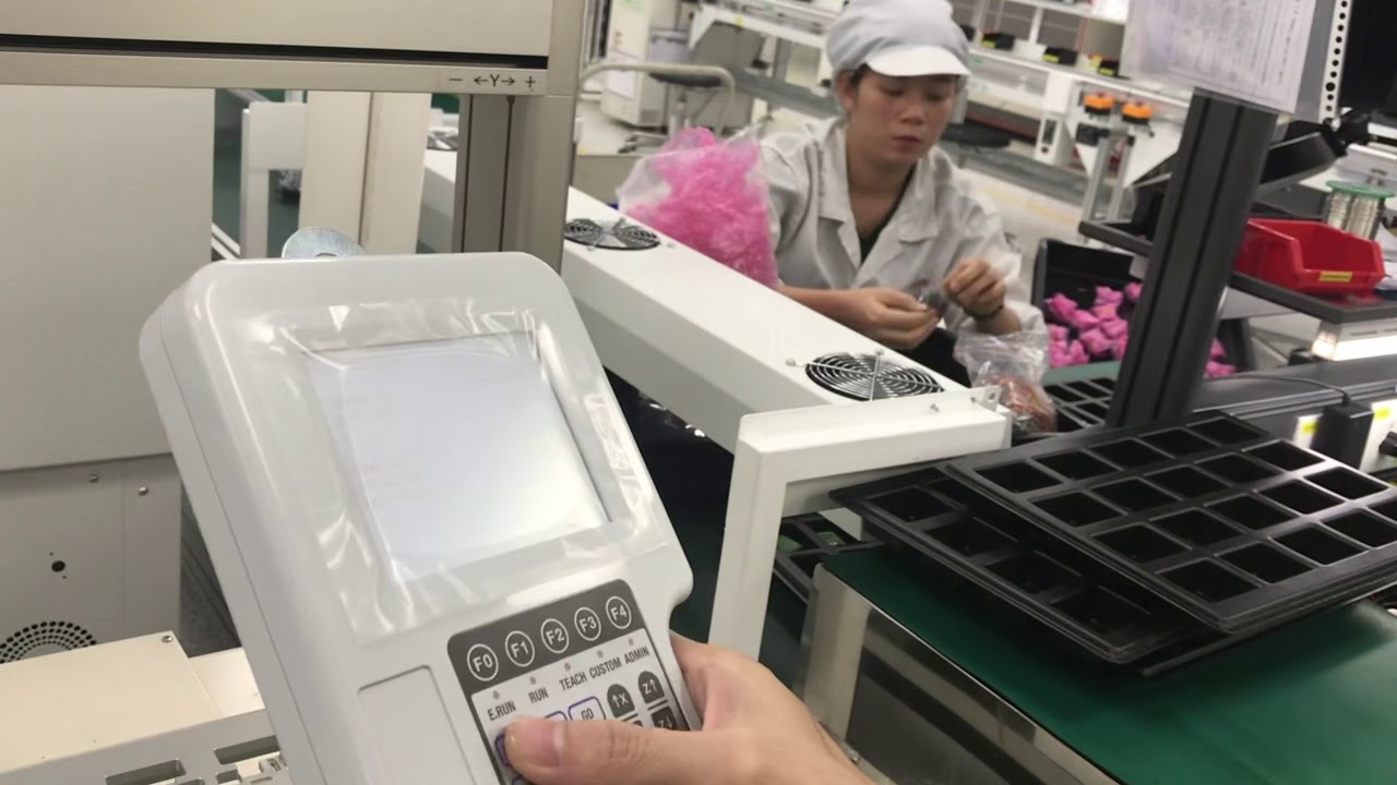 Robot Soldering JAPAN UNIX | Part 2 - YouTube