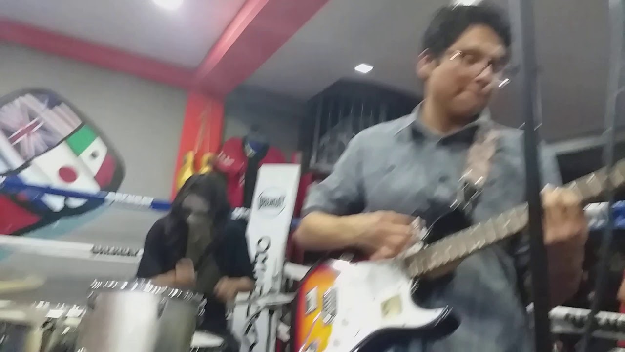 Locura Caníbal - Pollito Punk - YouTube