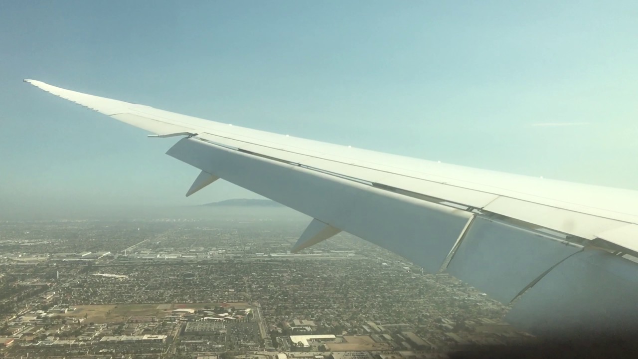 United Airlines 199 LAX landing - YouTube