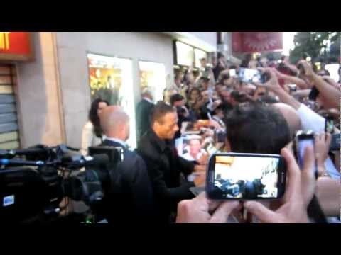 Van Damme High Kick! @ Avant Premiere Expendables 2 Grand Rex Paris 2012
