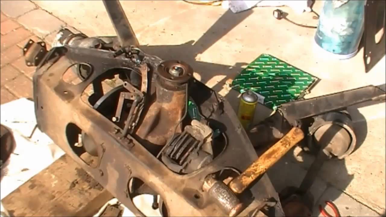 Jaguar E type Rear Suspension Rebuild Part 4 - YouTube